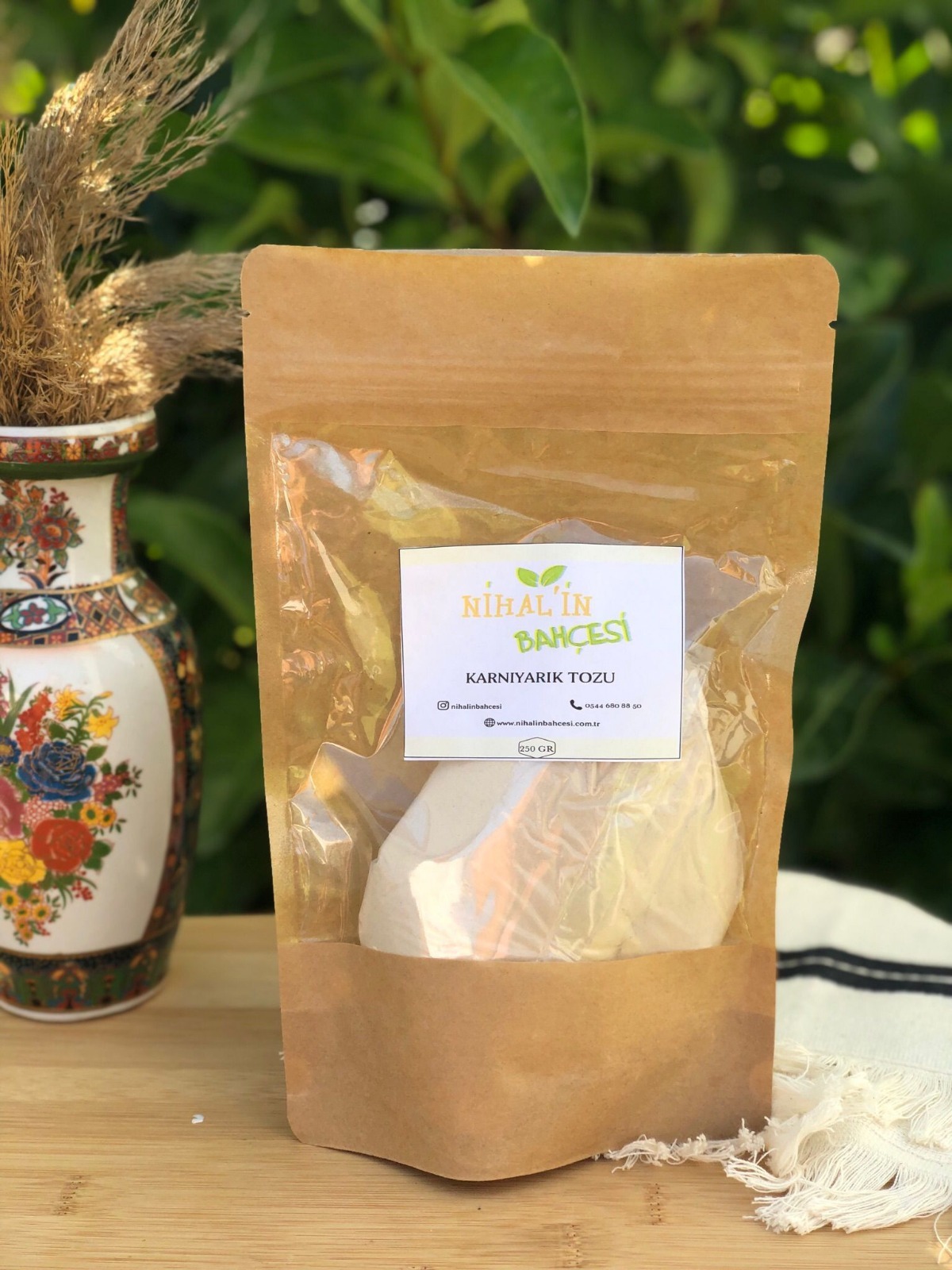 Karnıyarık Otu Tozu – Nihal'in Bahçesi